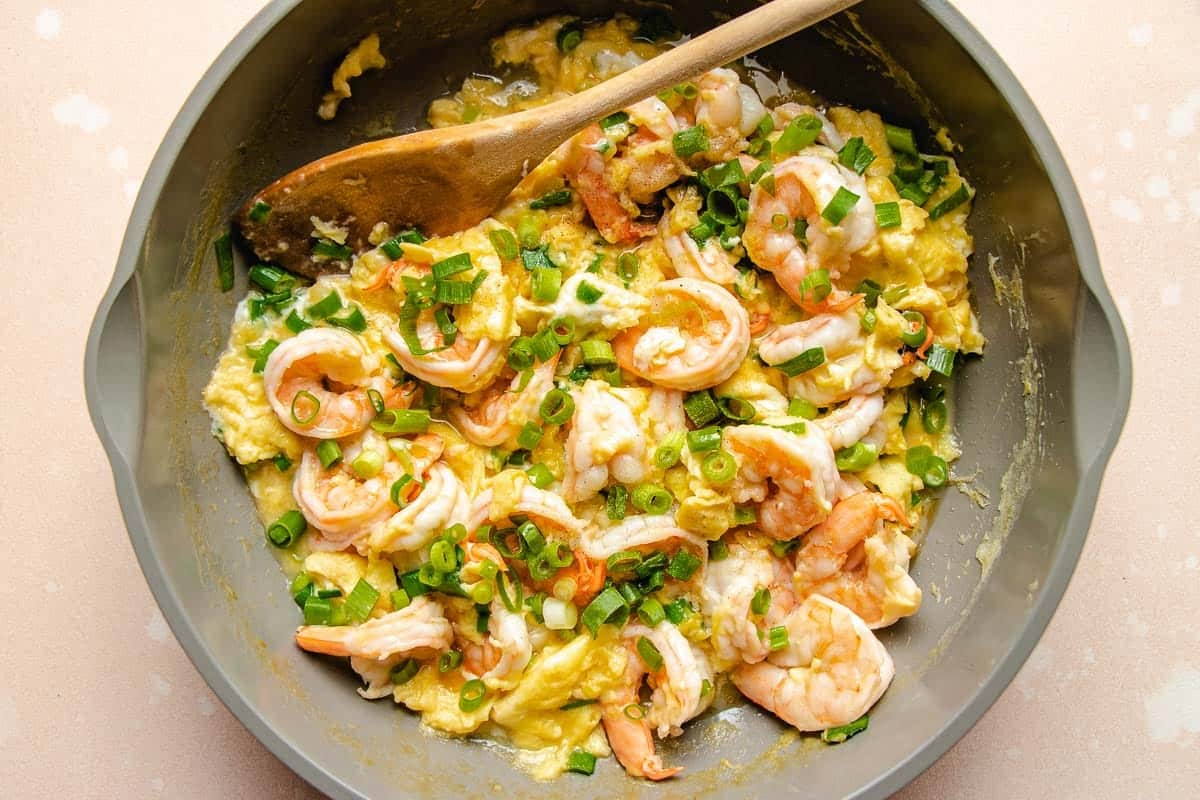 Shrimp scrambled eggs (滑蛋蝦仁) | I Heart Umami®