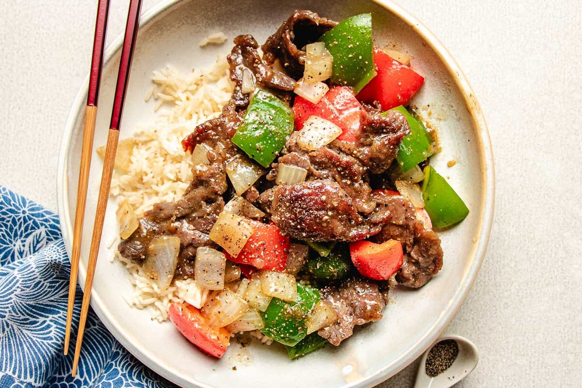 Black Pepper Beef (黑胡椒牛肉) | I Heart Umami®
